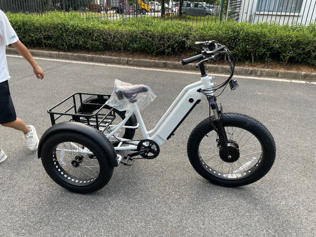 Big Cat Electric Trike Cruiser (Fat Tire) – Big Cat Electric Bikes
